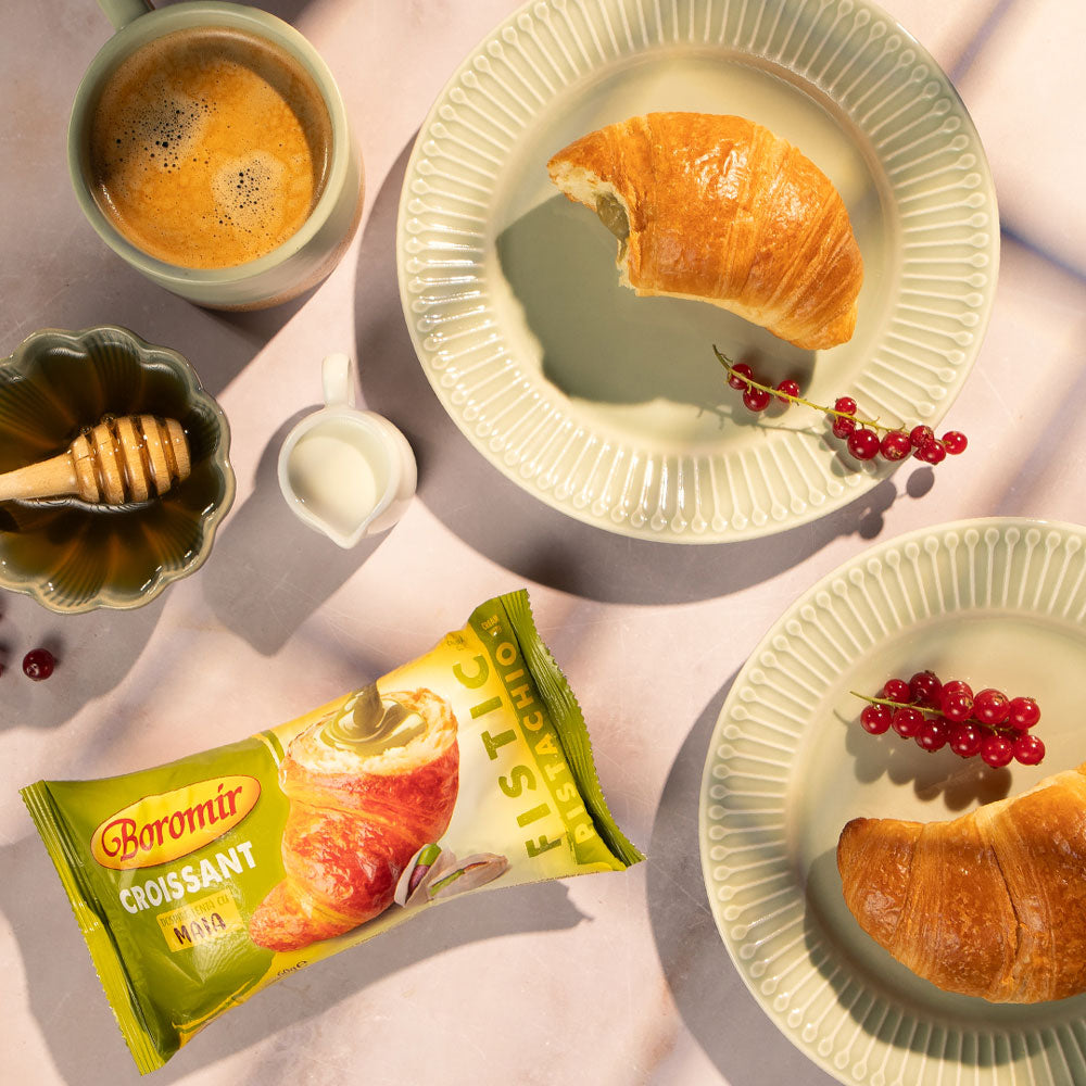 Croissant crema cu fistic Boromir | Delumani - Magazin Online Romanesc